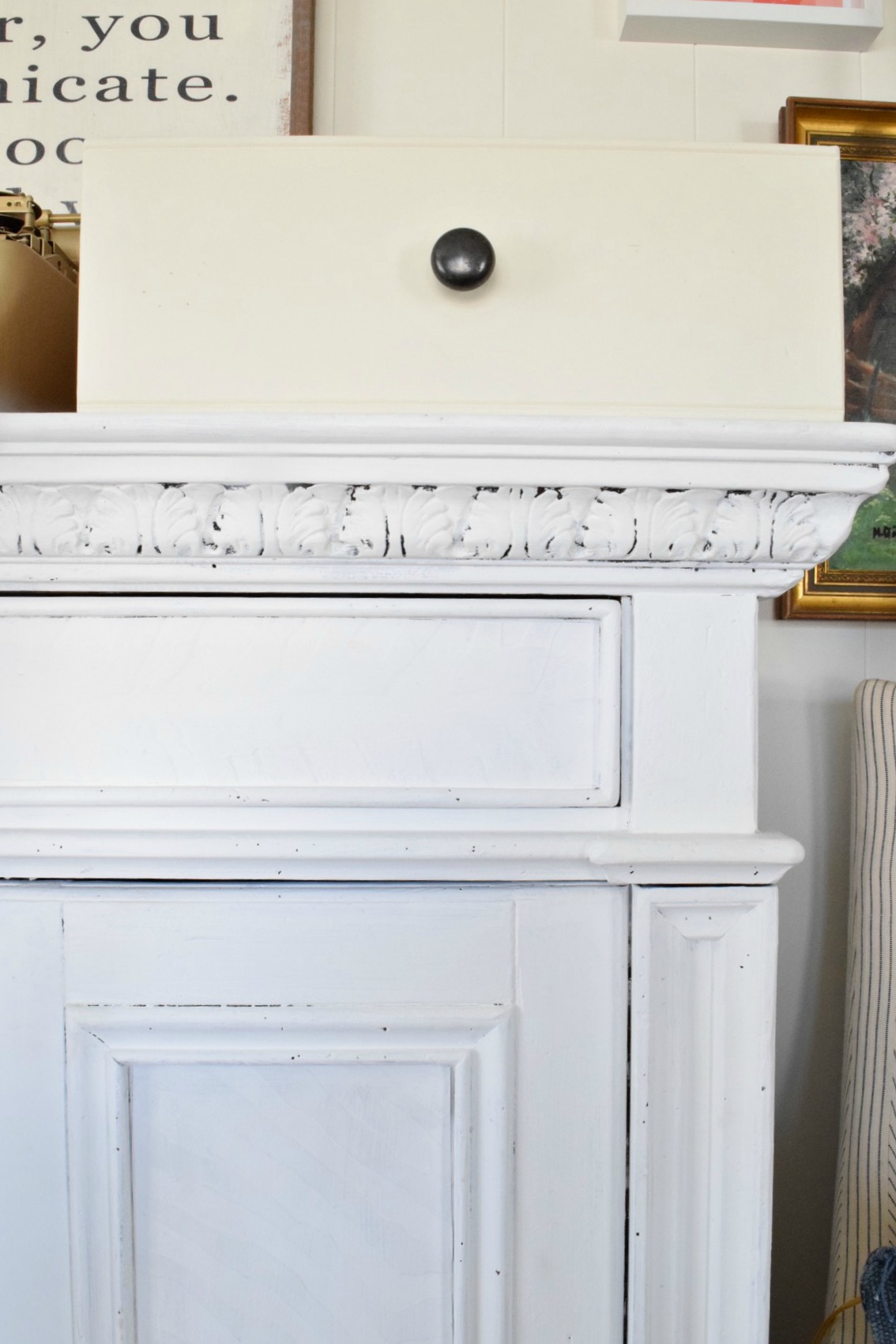 How I used Mud Paint and Chalk Paint - Nesting With Grace