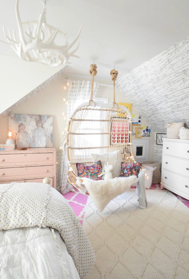 How to Keep a Kids Room Clean and Organized in a Small House - Nesting ...