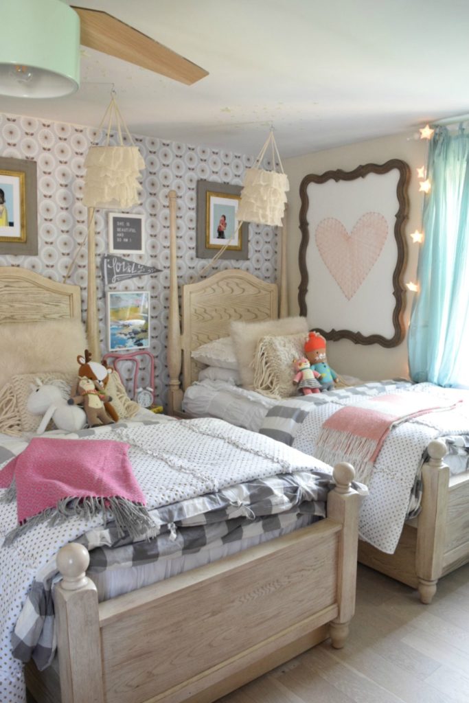 Friday Favorites starts with Halloween Decor That is Tastefully Done ...