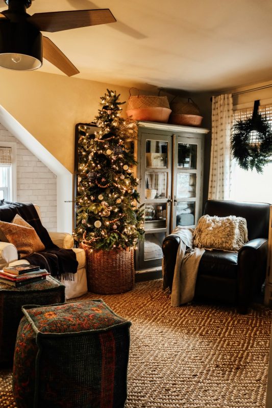 Complete Christmas Home Tour with VIDEO and Favorite Things - Nesting ...