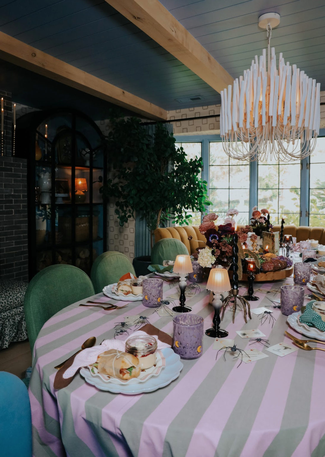 Fall Book Club Idea with Fall Table Setting and Fall Book Ideas ...
