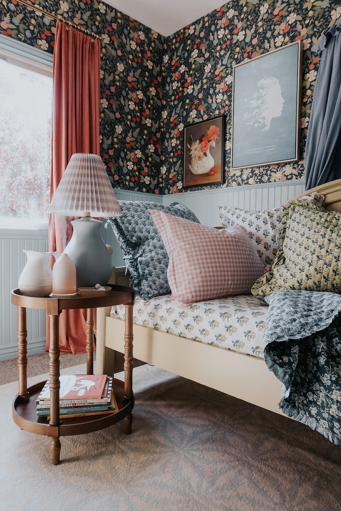 Nesting With Grace Wallpaper